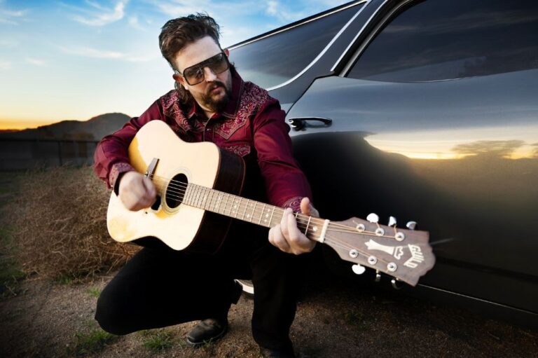 BOB WAYNE / US & THE OUTLAW CARNIES + THE MOONSHINE HOWLERS - Futurum ...